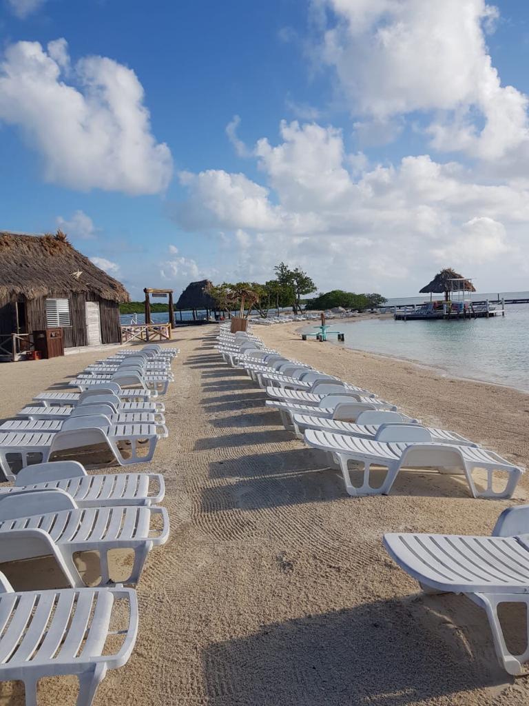 barrier-reef-snorkel-and-kayab-cave-island-getaway