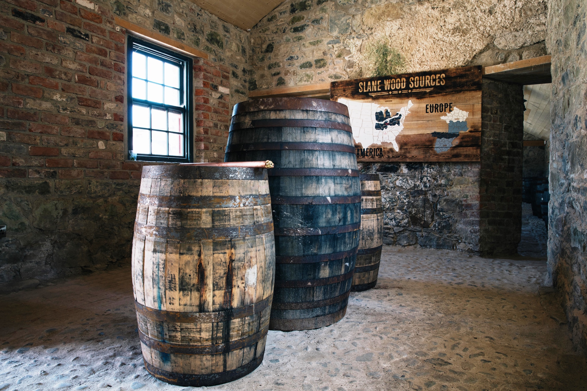 slane-castle-and-whiskey-distillery