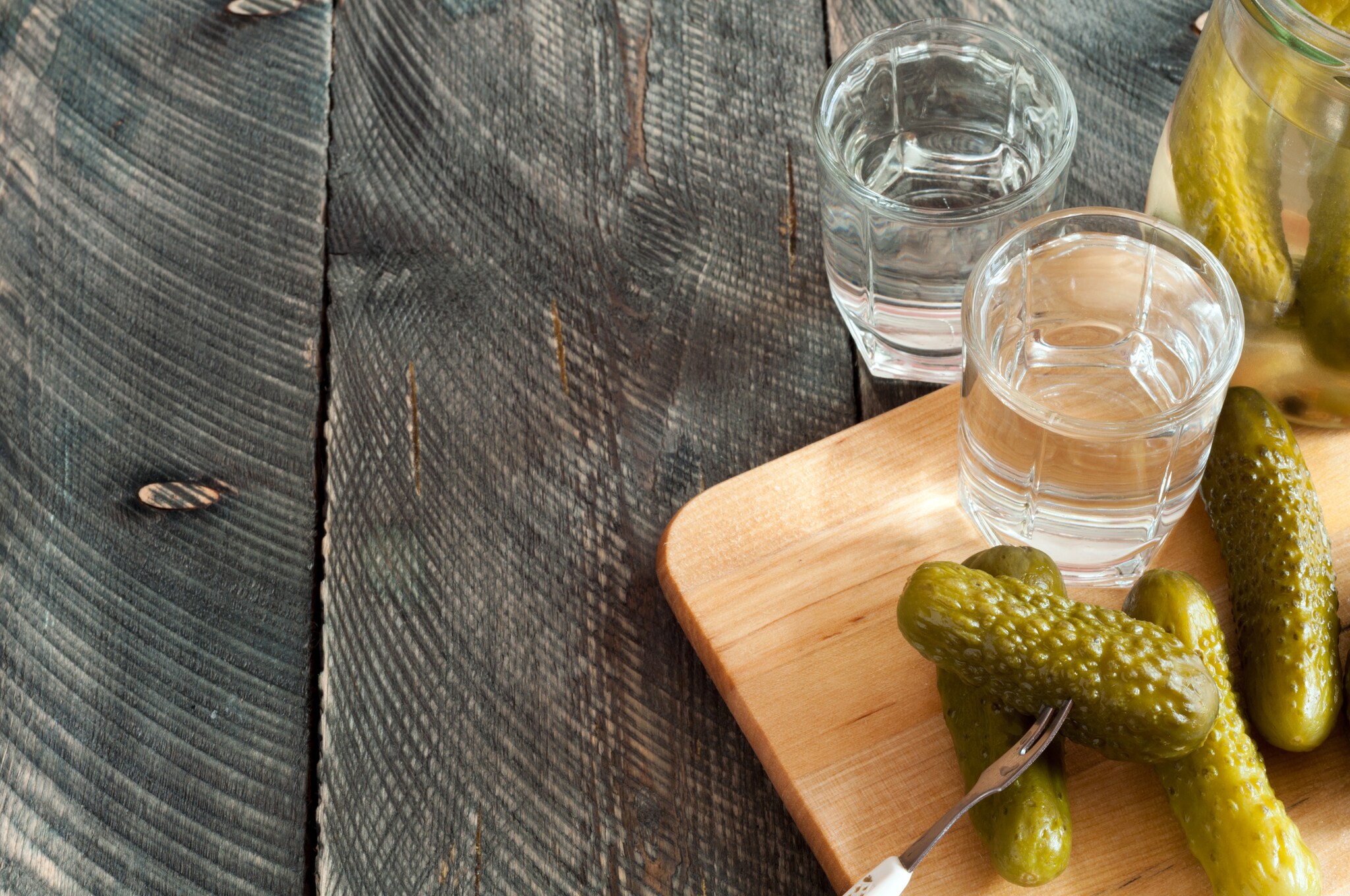 evening-vodka-tasting-and-neva-cruise