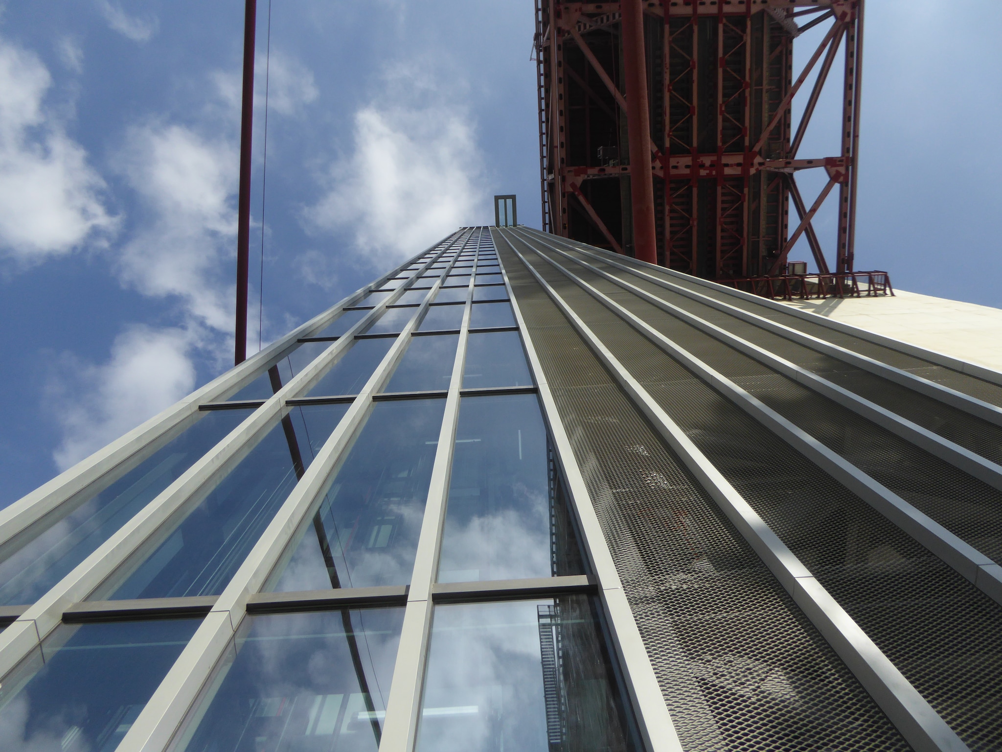 pilar-7-bridge-and-lx-factory