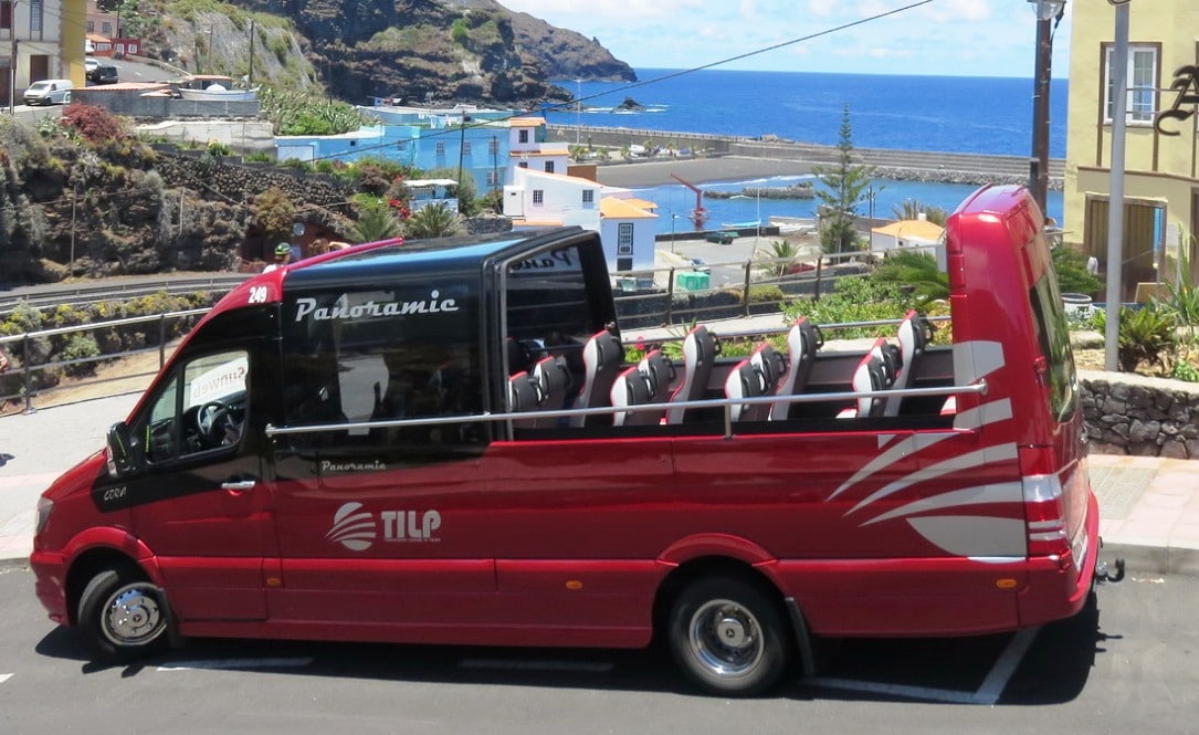 santa-cruz-by-open-top-minibus