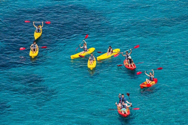 sea-kayaking-in-calvi