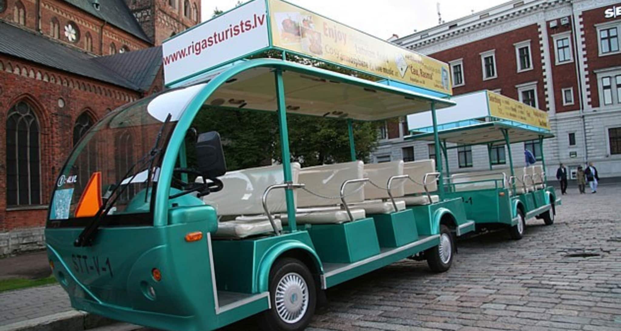 riga-by-trolley-bus-and-boat