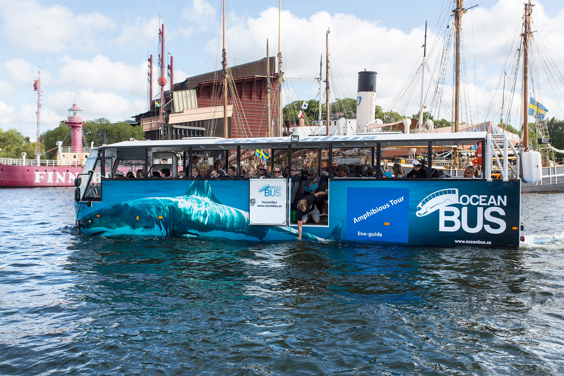 stockholm-by-ocean-bus